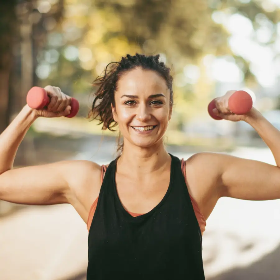 5 estiramientos que se hacen en el marco de la puerta en 5 minutos para corregir la postura y ...