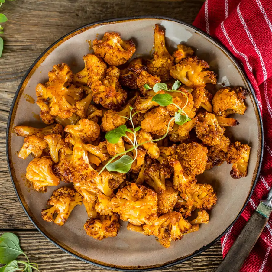 Chips de queso y cebolla: el aperitivo listo en 7 minutos que le da mil ...