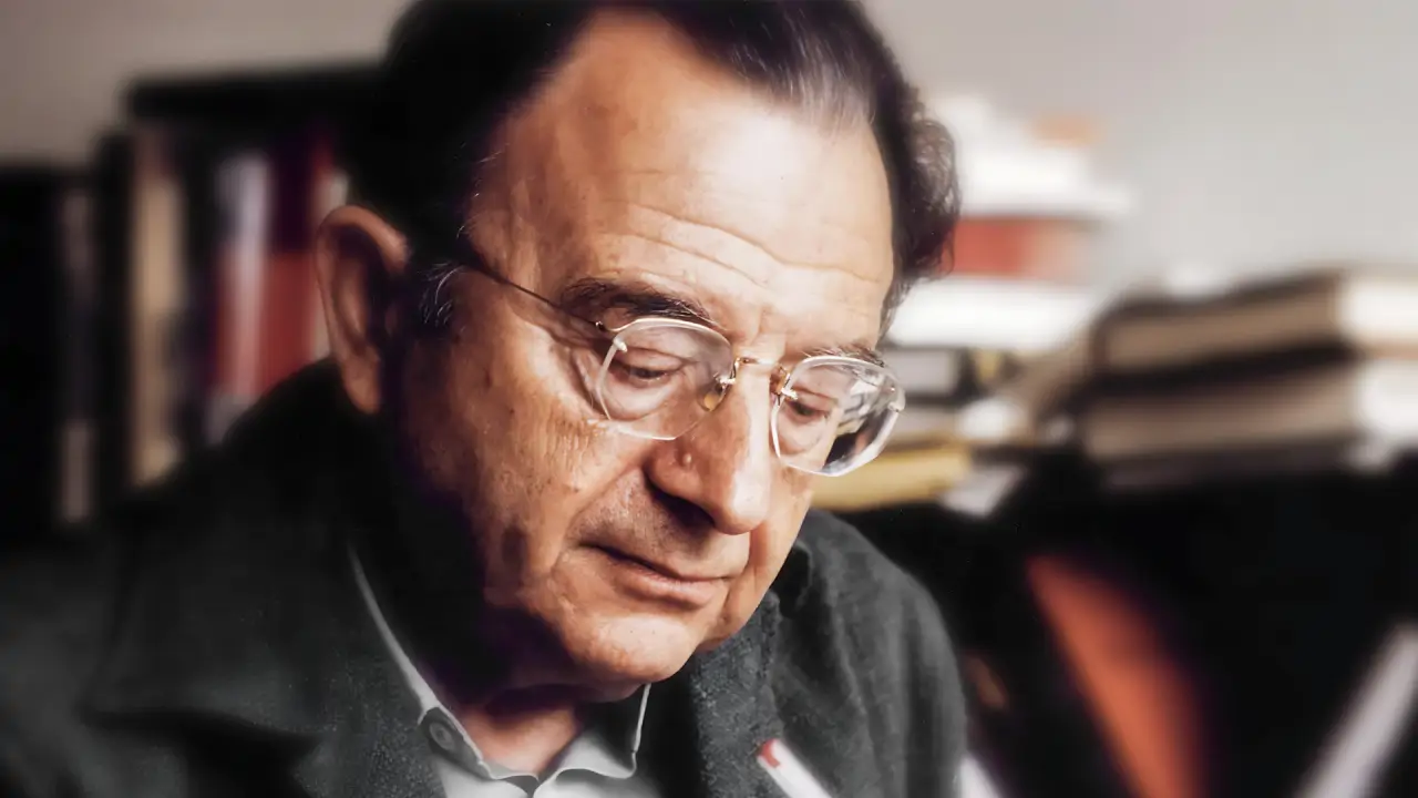 Erich Fromm, sobre el sentido de la vida: "La principal tarea del ser ...